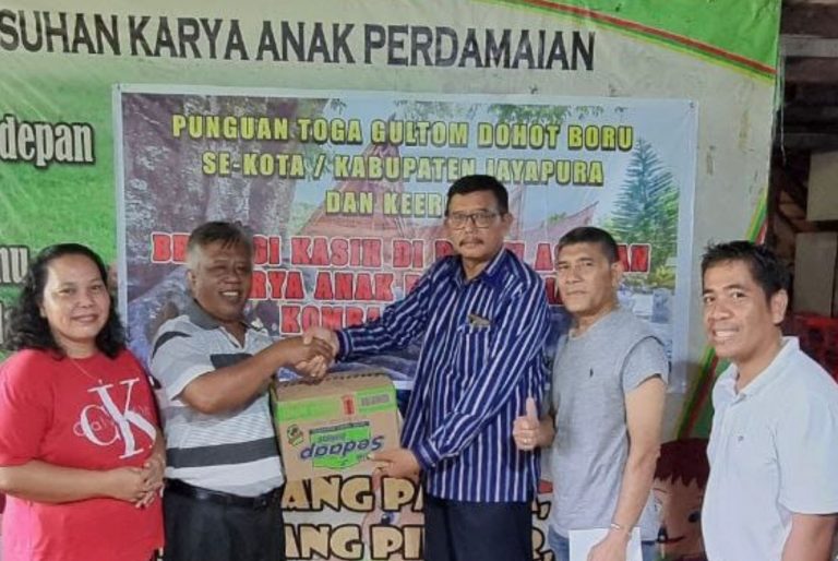 Punguan Toga Gultom Dohot Boru se Kota/Kabupaten Jayapura dan Keerom ...